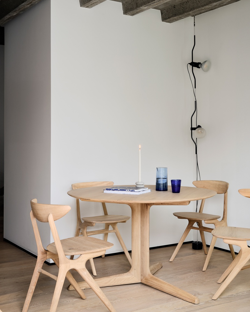 Corto dining table - 120cm TEMPLATE | Re-loved